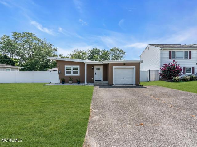 488 Amherst Drive