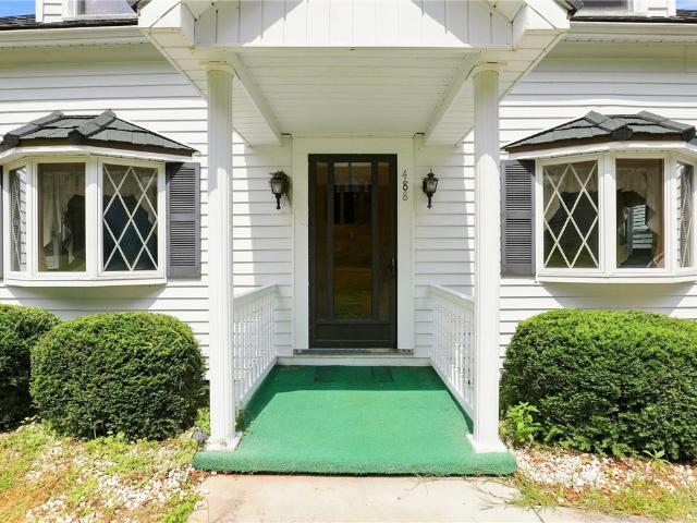 488 Bloom Rd