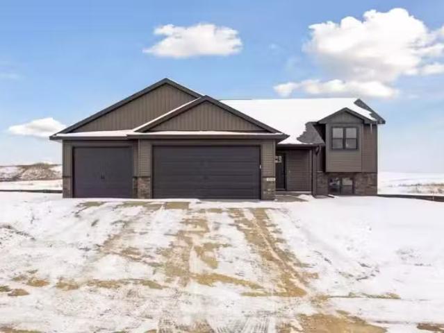 488 Gopher Ct, New Richmond, WI 54017 MLS 6586129