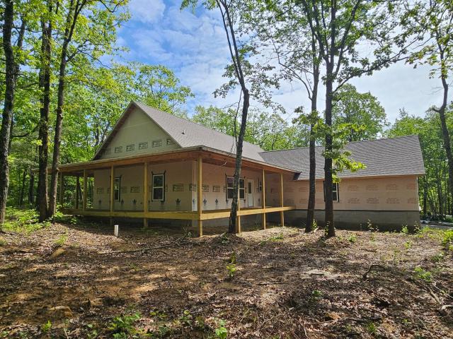 488 Hunters Trail Way