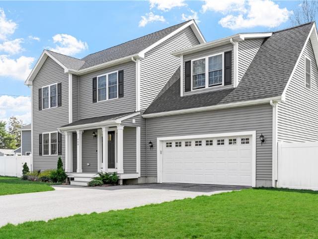 488 Long St, Warwick, RI 02886 | MLS #1411 | Compass