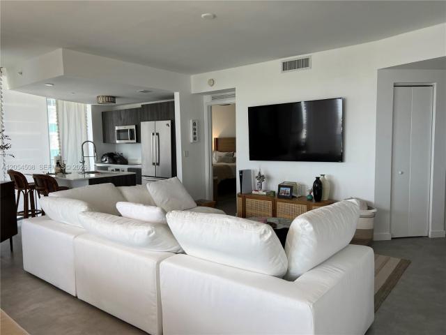 488 NE 18th St, Unit 2301, Miami, FL 33132 | MLS #A12054