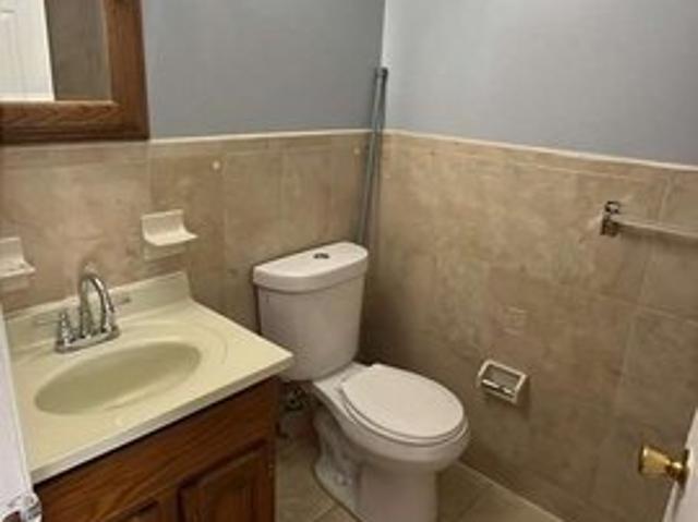 488 S 19th St Apt 2, Newark, NJ 07103