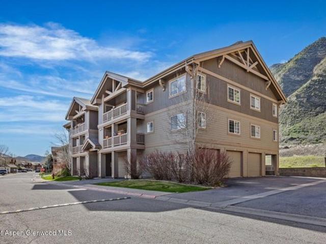 488 River View Dr Unit 407, New Castle, CO 81647