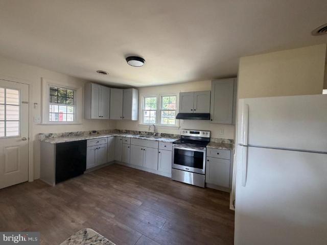488 W 4Th Street