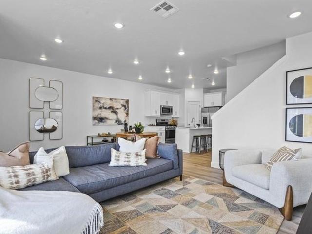 488 W Greenstone Place St, Saint George, UT 84790