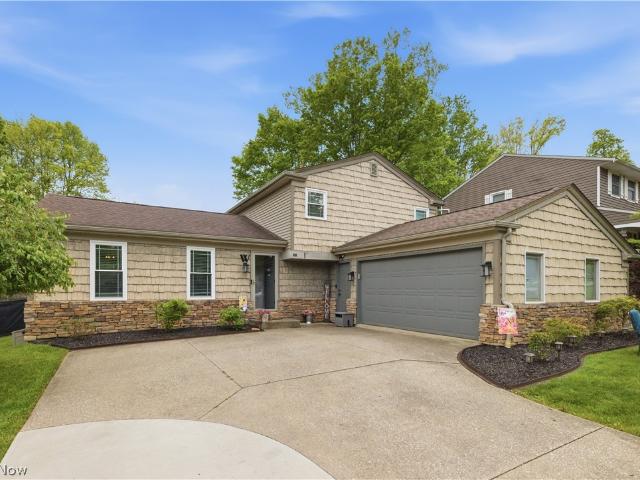 488 Woodlake Drive