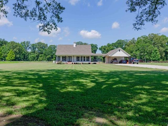 4894 LA Highway 412, Slaughter, LA 70777