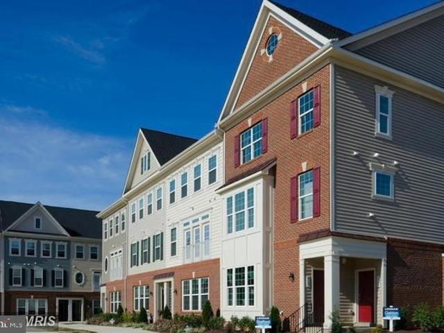 4896 Dane Ridge Cir, Woodbridge, VA 22193