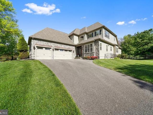 4897 Threadneedle Rd, Wilmington, DE 19807