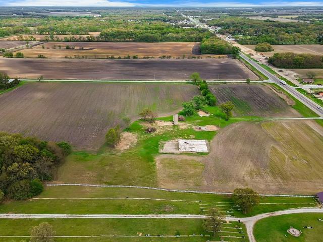 4898 E St Road 10, Demotte, IN 46310 | MLS #833599