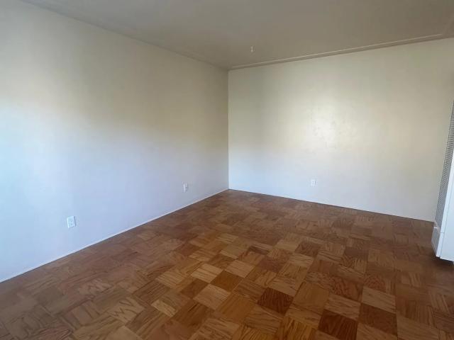 4892 Del Monte Ave