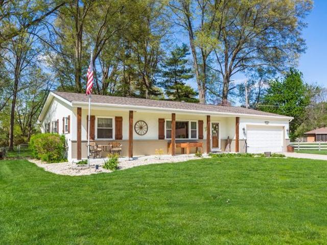 4892 Fairway Oaks Dr, Columbus, OH 43213
