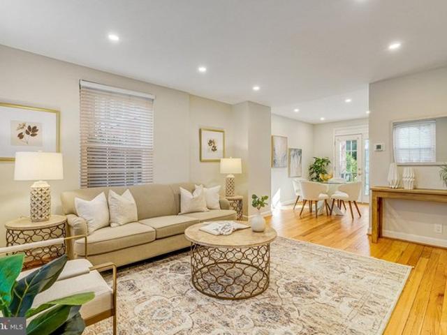 4892 28th St S, Arlington, VA 22206
