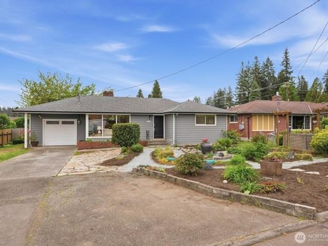4893 Alpine Dr, Everett, WA 98203
