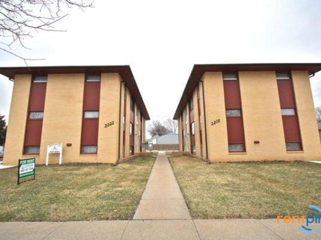 $489 / 2br 722ft² Nice apartments near 66th and Leighton 2208 N Cotner