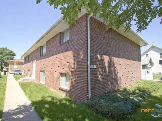 $489 / 2br 831ft² Great 2 bedroom apartment, near 14th and south 1448 Mulberry Street
