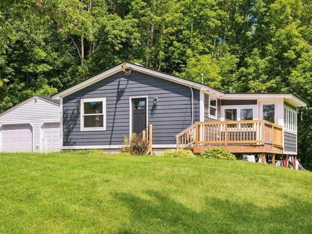 489 Campbell St, Hartford, VT 05001