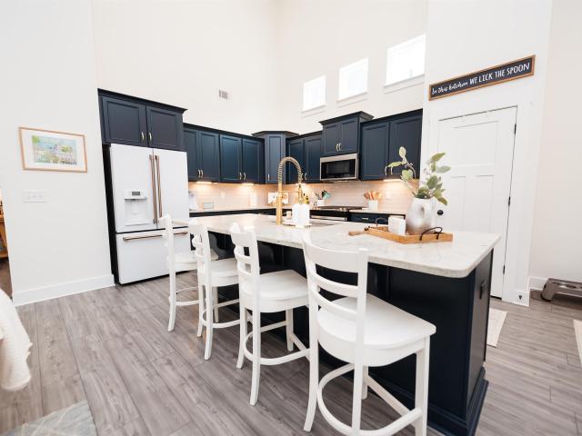 489 Fenwick Drive