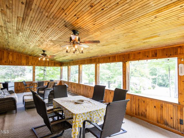 489 Hadlock Pond Road