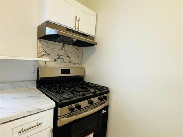 489 S 17th St, Unit 1, Newark, NJ 07103 | MLS #26009 | Compass