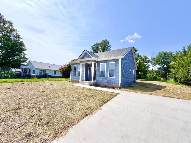 489 S Main St