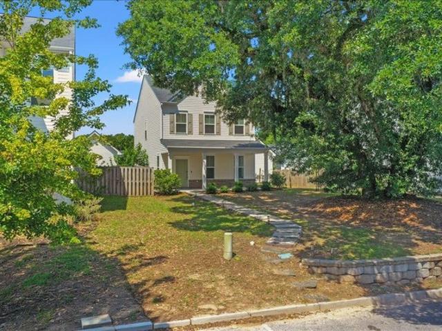 489 Spring Hollow Dr, Charleston, SC 29492