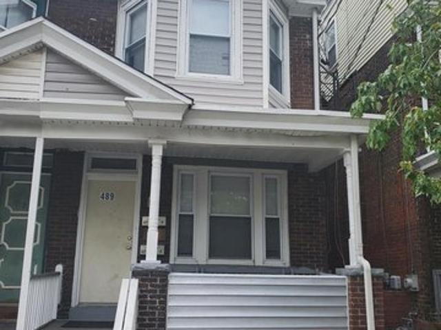 489 W Hanover St, Trenton, NJ 08618