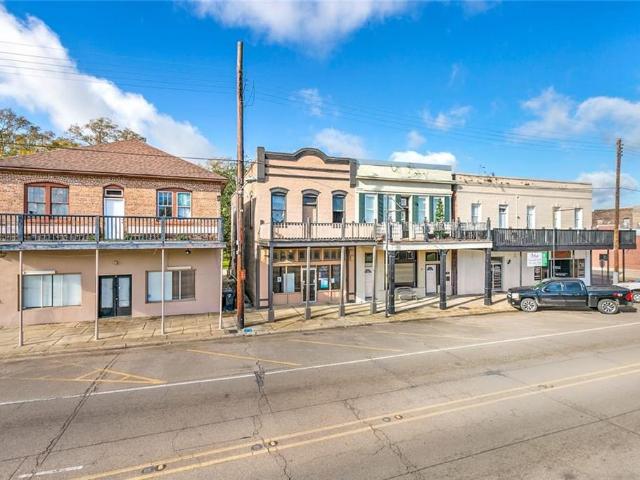 489 W Railroad Avenue