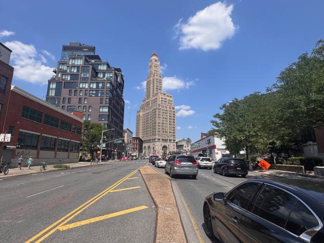 48 4TH Avenue
