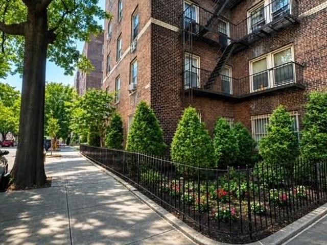 48 20 44th Street, Unit 4C