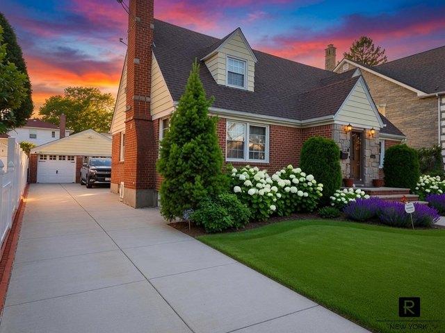 48 22 Oceania St, Queens, NY 11364