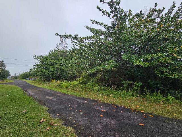 48 33rd Ave, Pahoa, HI 96778 | Compass