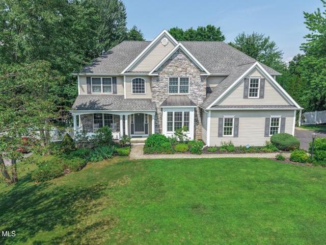 48 Towpath Ln, Waterford, NY 12188