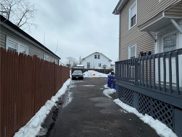 48 Unit Street