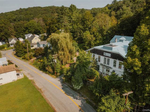 48 Upper Main St, Callicoon, NY 12723 | MLS #925634