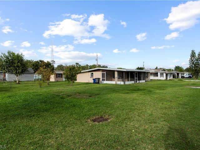 48 Victoria Dr, North Fort Myers, FL 33917 | MLS #2026013