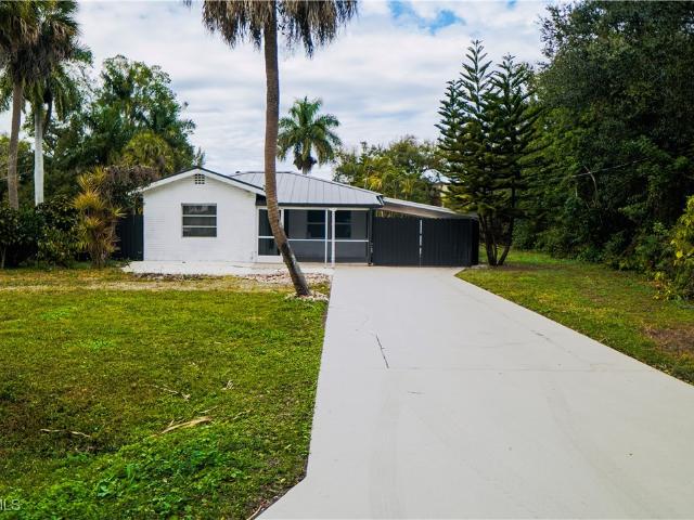 48 W North Shore Ave, North Fort Myers, FL 33903 | MLS #2026004