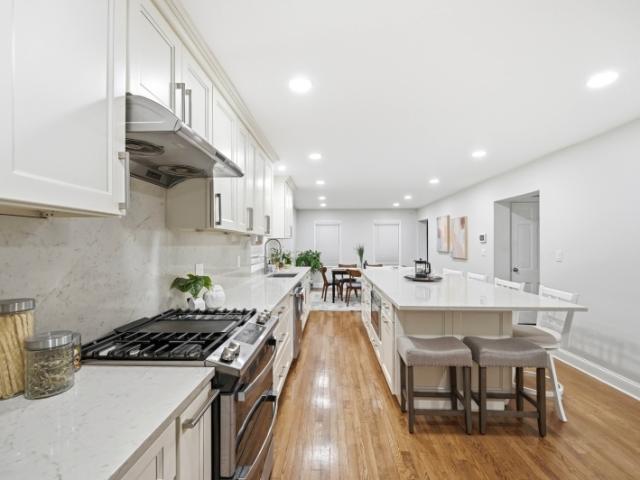 48 W Cedar St