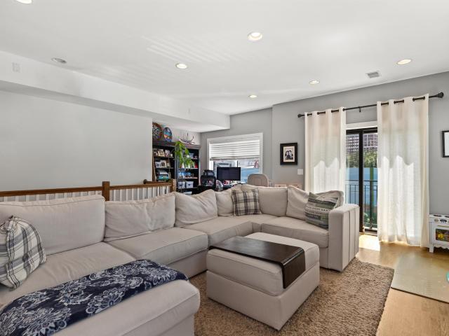 48 West 18Th St