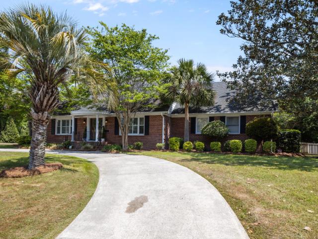 48 Wespanee Drive