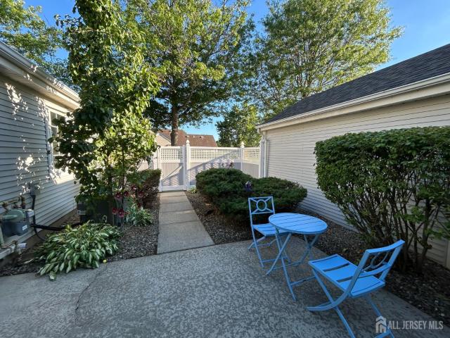 48 Winthrop Road B