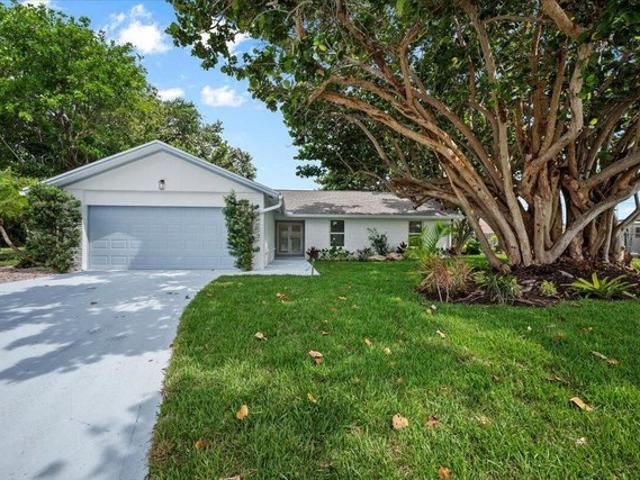 48 Wingo St, Tequesta, FL 33469