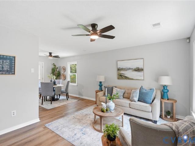 48 Willow Oak Court
