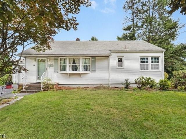 48 Wilrue Pkwy, Pequannock Township, NJ 07444