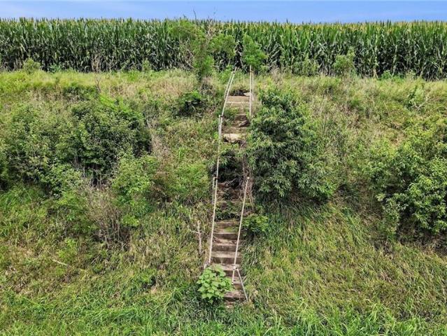 48 Acres V Highway