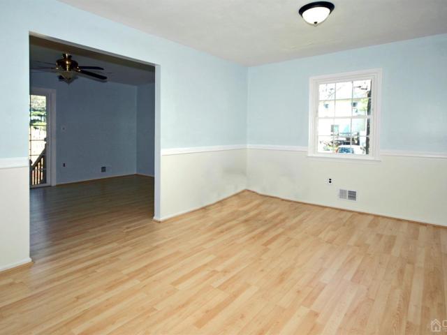 48 Astor Court