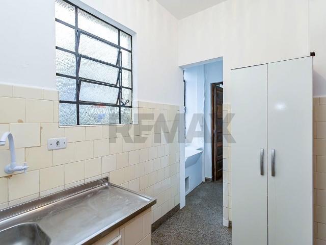 48 Área Útil Apartamento Alugar, 1 Dormitórios localizado em Rua Comendador Araújo, 430, Centro, Curitiba, Paraná, 80420000 | Brasil