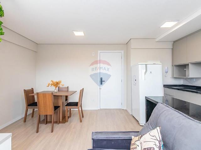 48 Área Útil Apartamento Alugar, 2 Dormitórios localizado em Rua Monsenhor Ivo Zanlorenzi, 1019, Campina do Siqueira, Curitiba, Paraná, 80740 590 | Brasil