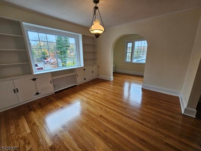 48 Bay St